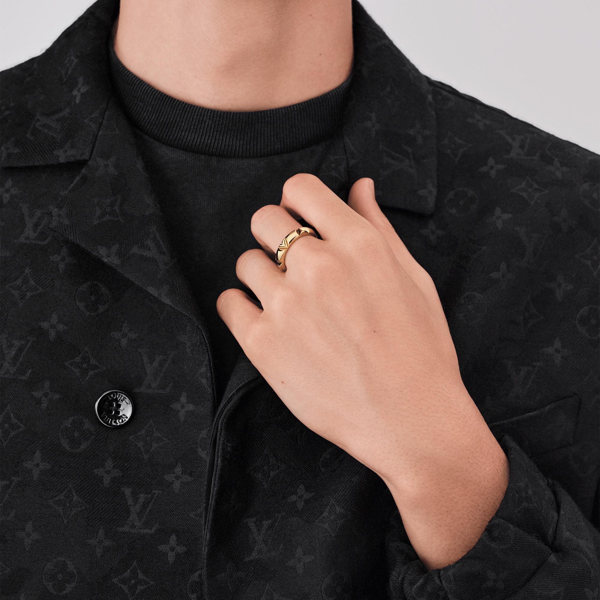 LV Volt Multi Ring, Yellow Gold - Jewelry - Categories | LOUIS VUITTON